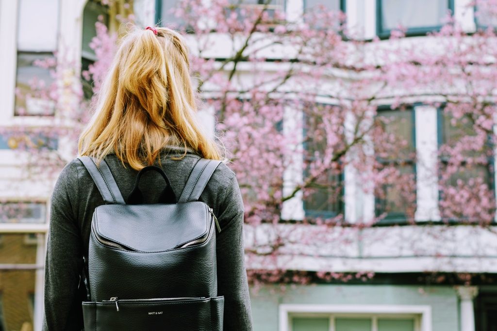 How to handle homesickness at university - Collegiate AC